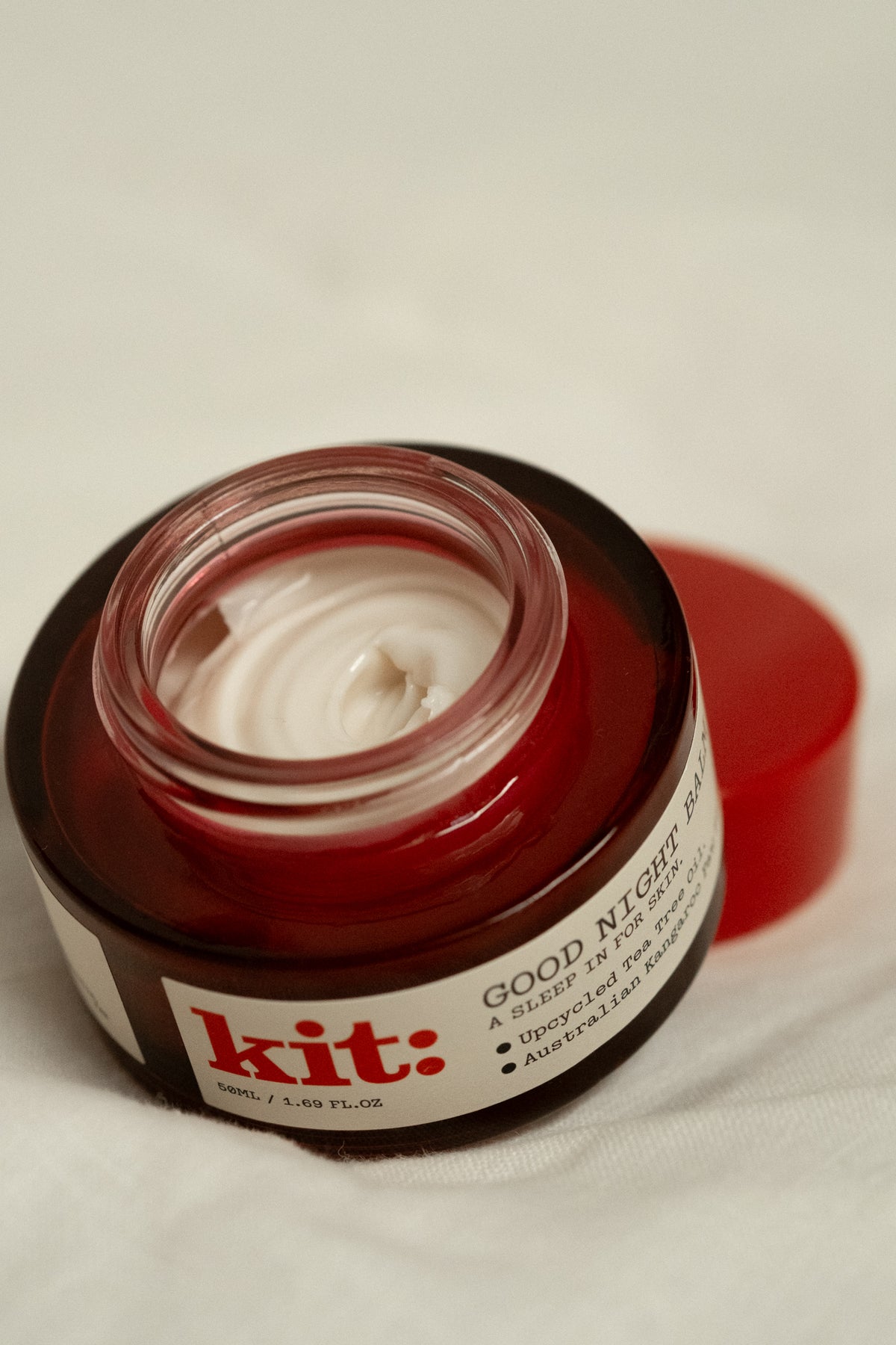 kit: | Modern formulas for all skinkind
